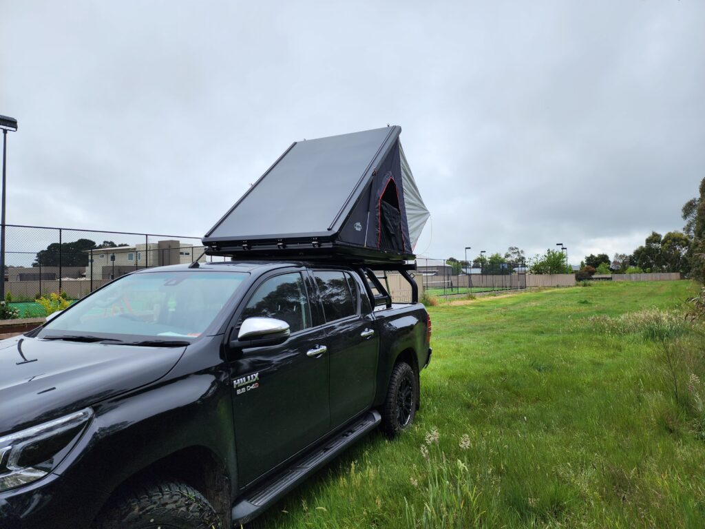 Large Size Aluminium Hard Shell Clam shell Roof Top Tent & Roof Rack ...